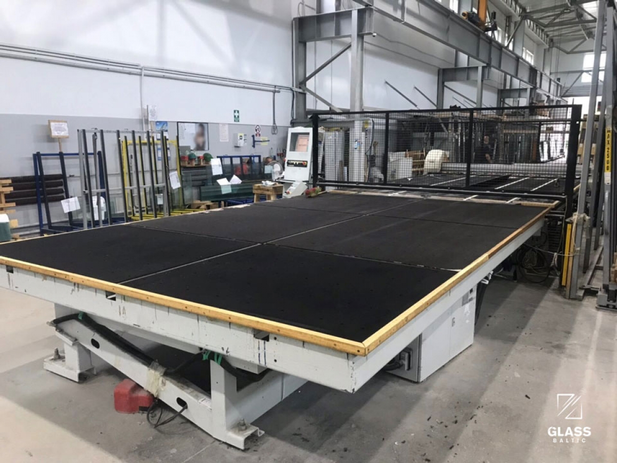 MK-Glass Company - glass cutting line